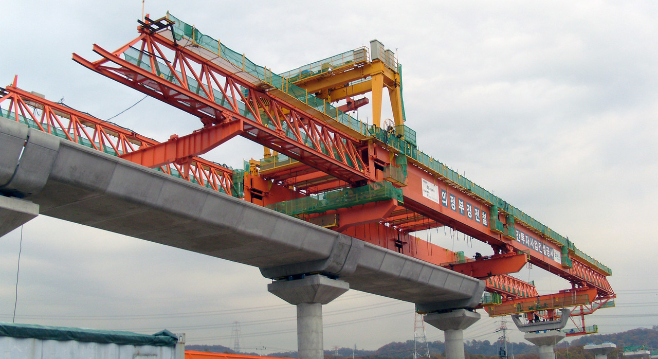 Span-by-Span Construction of Precast Segmental Bridges Span-by-Span Construction of Precast Segmental Bridges