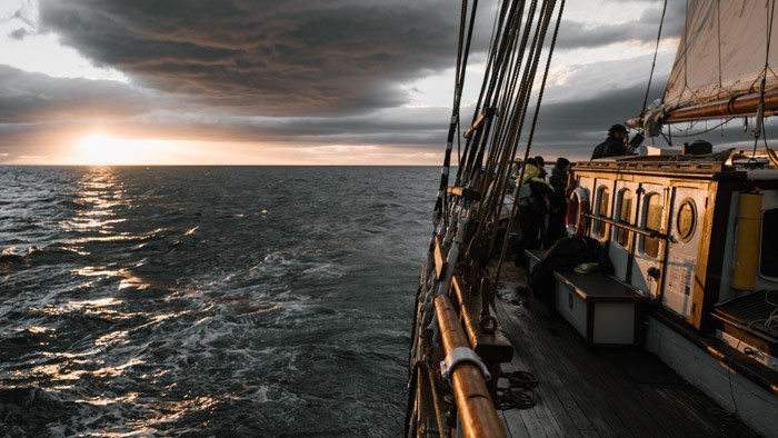 Leading Change: How to Navigate Uncharted Waters. Leading Change: How to Navigate Uncharted Waters.