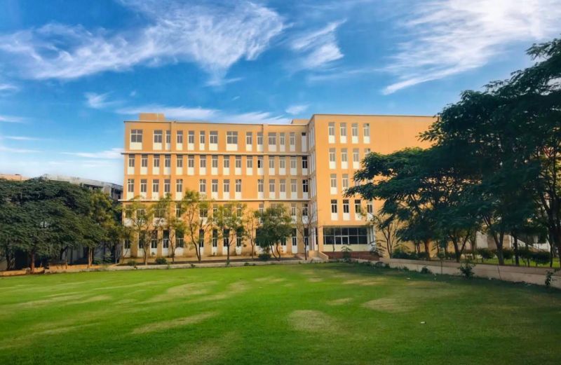 Medi-Caps University on LinkedIn: #MU #Campus #MediCapsUniversity Medi-Caps University on LinkedIn: #MU #Campus #MediCapsUniversity