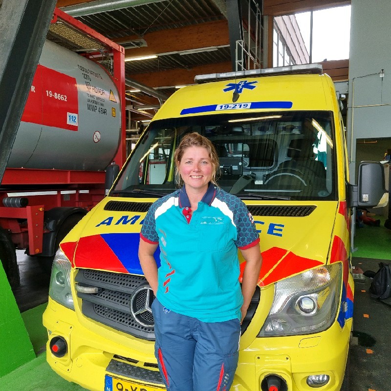 Pamela Sturiale-Roos - Verpleegkundige middencomplexe ambulancezorg ... Pamela Sturiale-Roos - Verpleegkundige middencomplexe ambulancezorg ...
