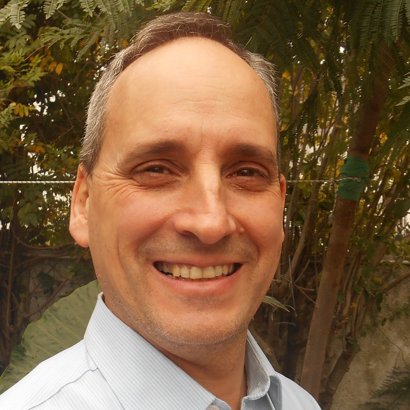 Lic. Julian Cerviño. MsExec IT, MBA, PMP, SMPC. - IT Project Manager ... Lic. Julian Cerviño. MsExec IT, MBA, PMP, SMPC. - IT Project Manager ...