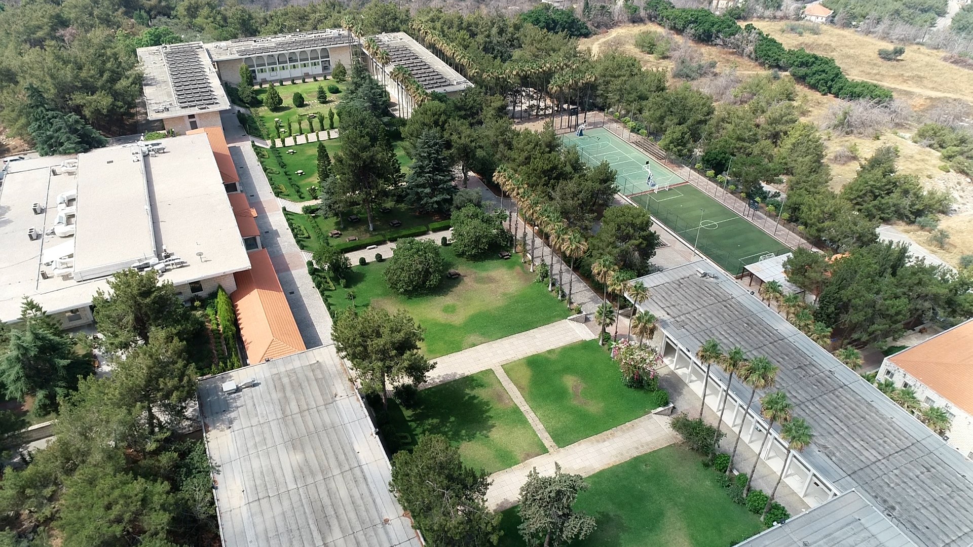 Rafik Hariri University | LinkedIn Rafik Hariri University | LinkedIn