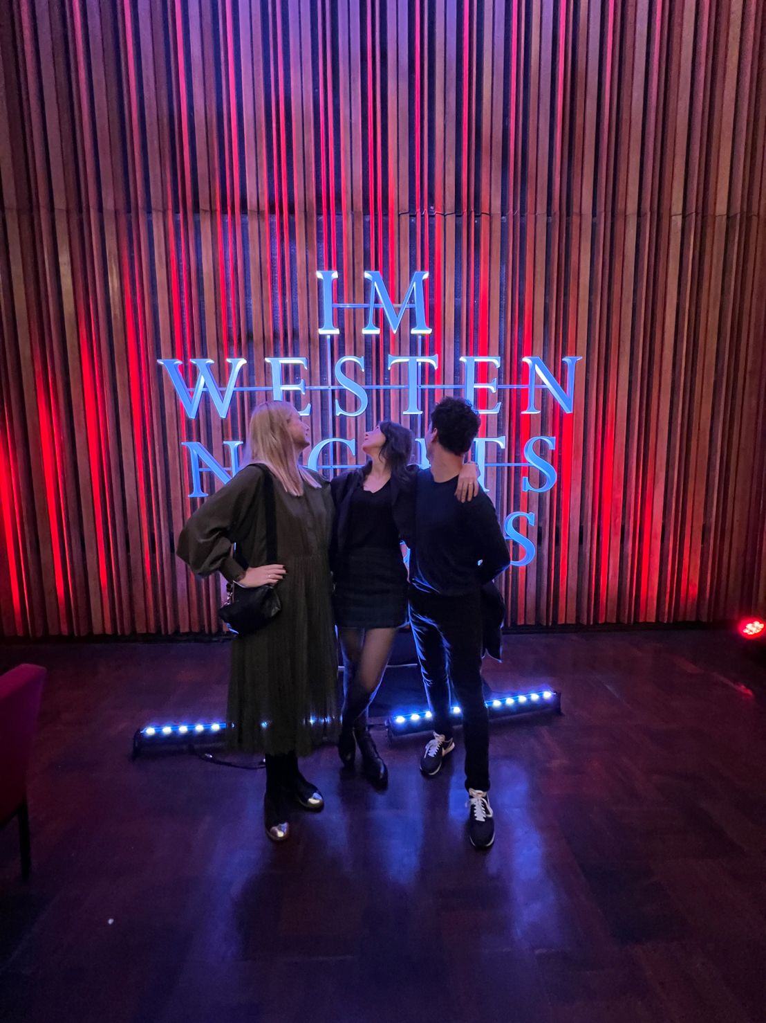Iris Gavric auf LinkedIn: Wir waren gestern zur Weltpremiere des Films ... Iris Gavric auf LinkedIn: Wir waren gestern zur Weltpremiere des Films ...