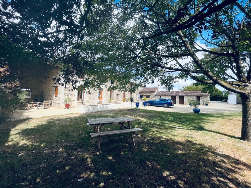 Stéphane Gadeyne on LinkedIn: #gîte #domainedesfarfafets Stéphane Gadeyne on LinkedIn: #gîte #domainedesfarfafets