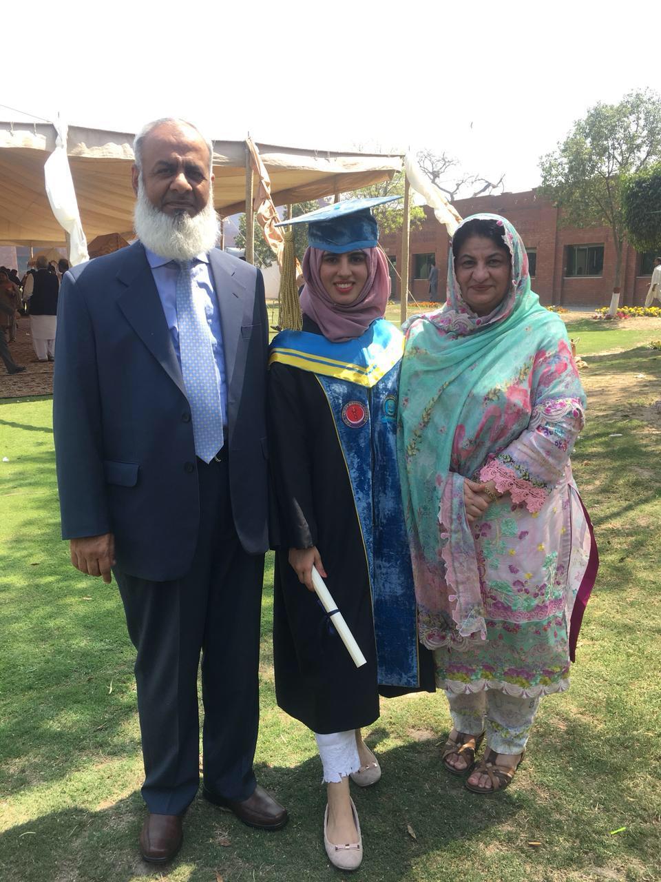 Dr Nadeem Tariq on LinkedIn: Alhamdo Lillah my second daughter Dr ... Dr Nadeem Tariq on LinkedIn: Alhamdo Lillah my second daughter Dr ...