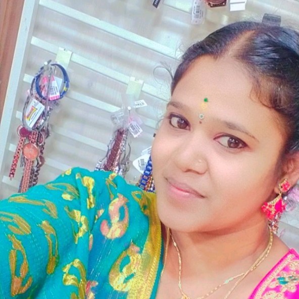 Gowri Gowri - Accountant - Zaaraa super market | LinkedIn Gowri Gowri - Accountant - Zaaraa super market | LinkedIn