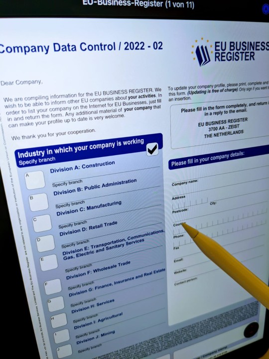 Ist das Malware oder kann das weg? Eine Email vom EU Business Register. Ist das Malware oder kann das weg? Eine Email vom EU Business Register.
