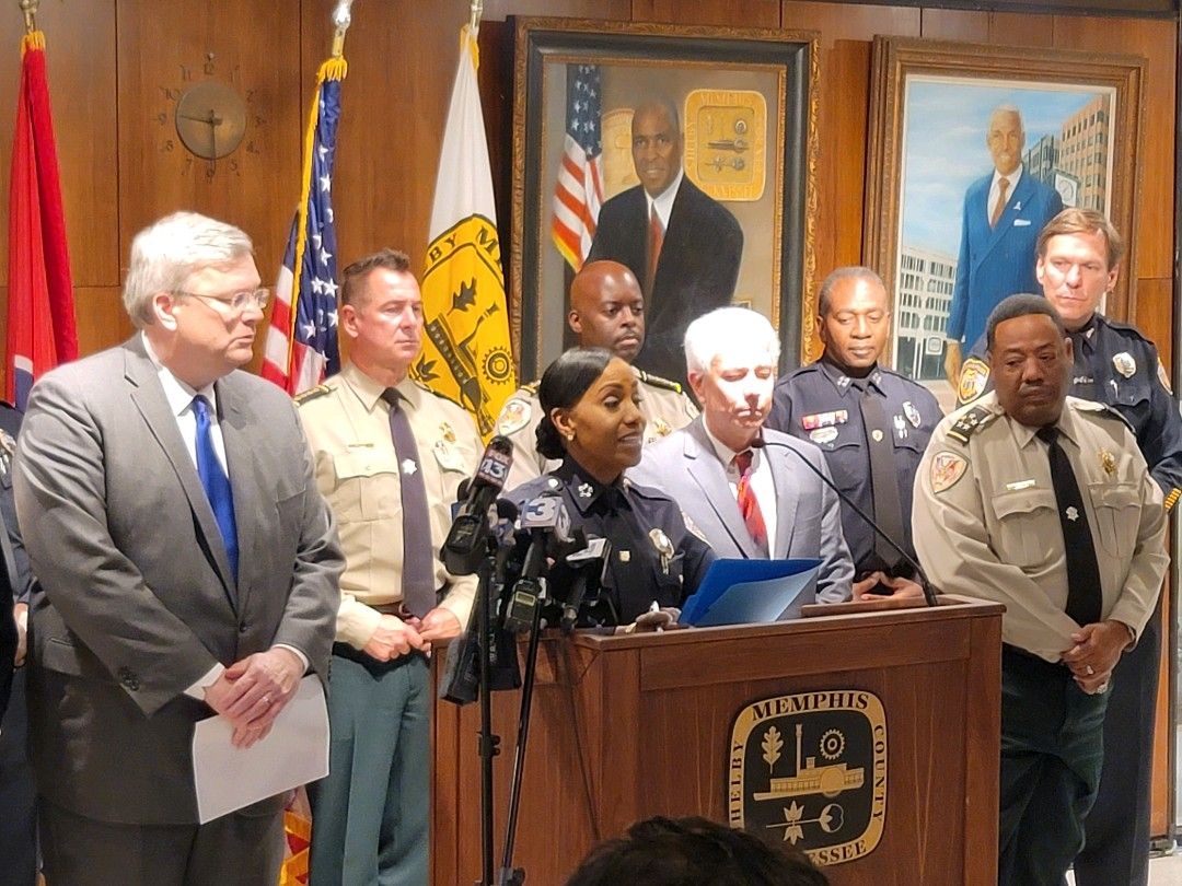 Gerald J. Joyner on LinkedIn: Midnight press conference. MPD did a ... Gerald J. Joyner on LinkedIn: Midnight press conference. MPD did a ...