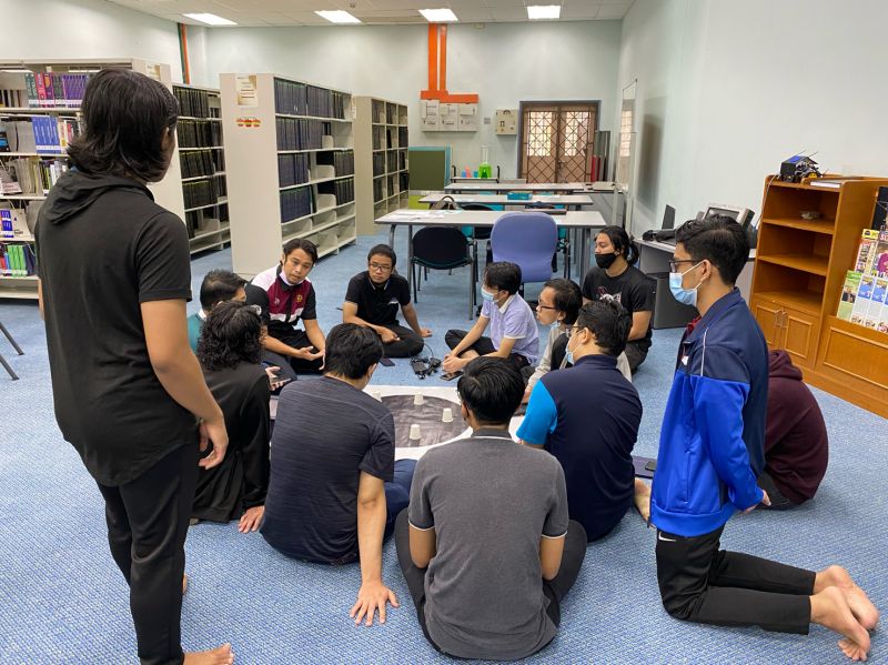 Muhammad Amirul Irfan Mohd Yusmin on LinkedIn: Conducting Robocon ... Muhammad Amirul Irfan Mohd Yusmin on LinkedIn: Conducting Robocon ...