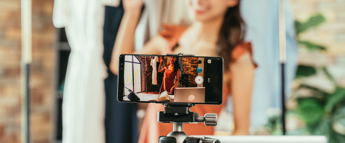 Create a Great Cross-Channel Customer Experience Create a Great Cross-Channel Customer Experience